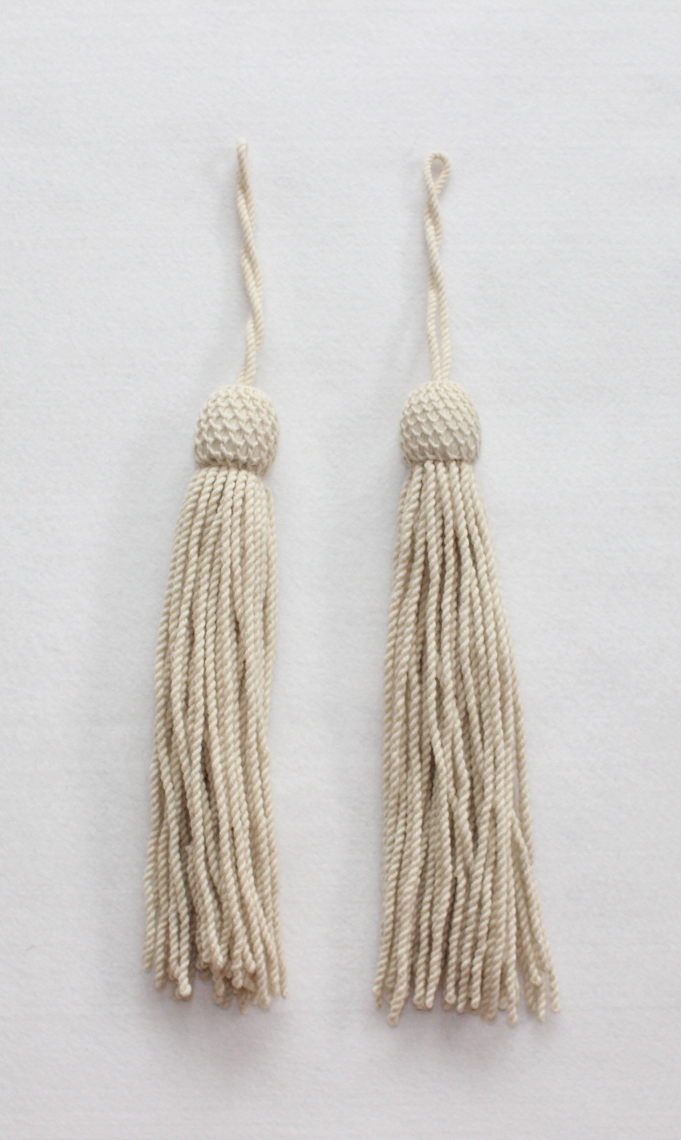 Cream Bell Lyre Tassels - The Marching Band Shop