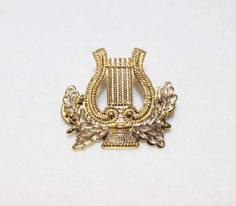 Musicians Lyre Badge offered in a Chrome or Gold finish - The Marching ...